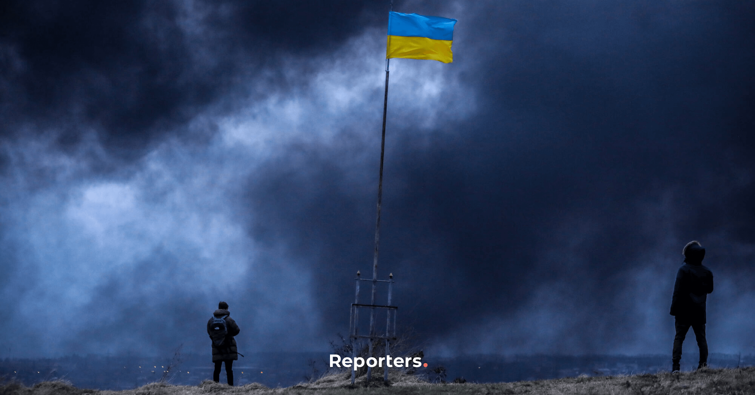 Reporters. | People in War — Reporters.