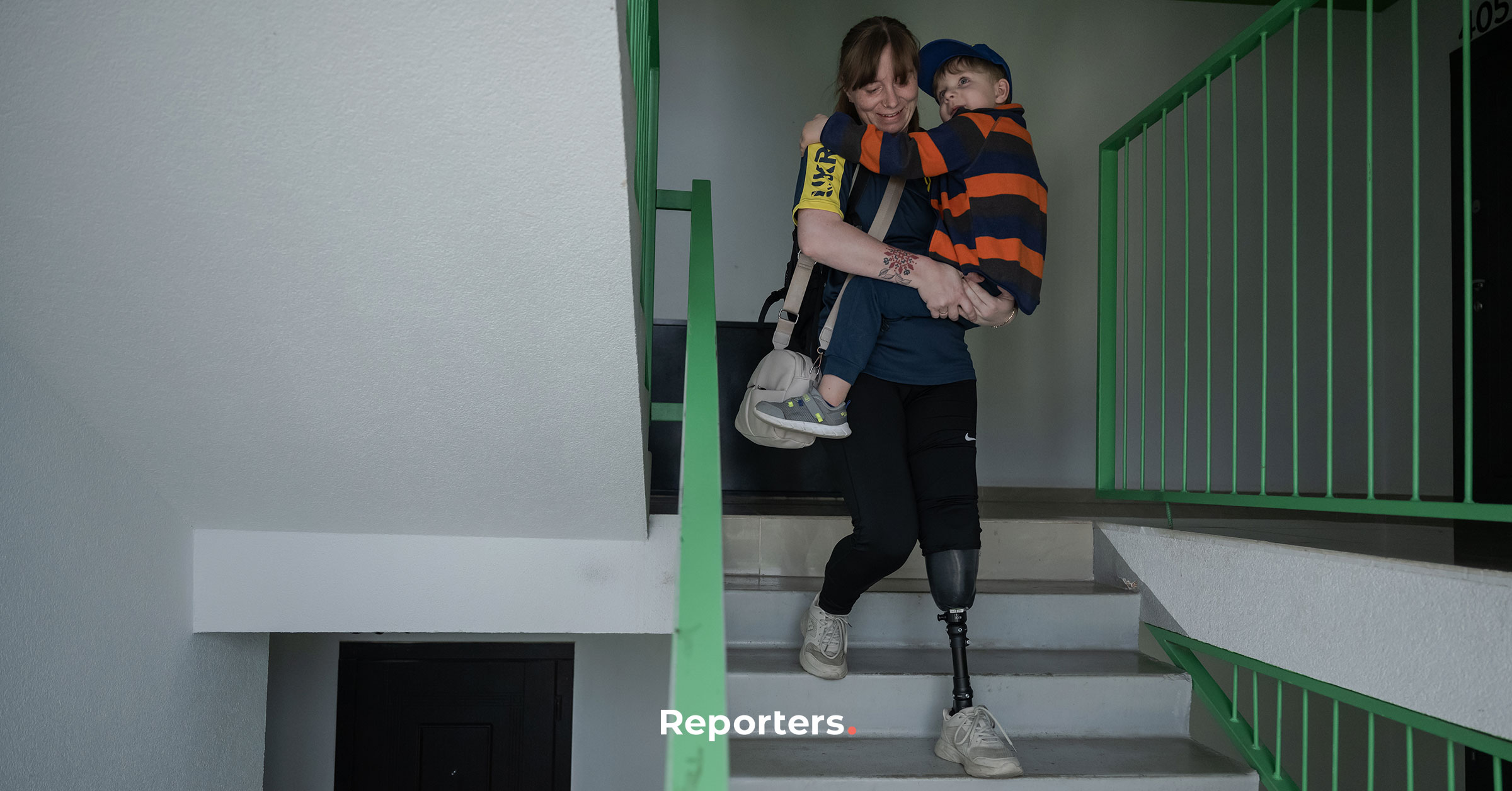 Reporters. | Let’s run, mom — Reporters.